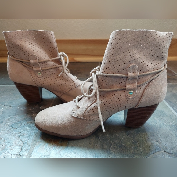Maurices | Shoes | Tan Ankle Boot Heels | Poshmark